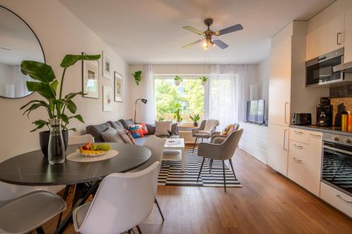 Modern Apartment With Balcony Near Sbb - Special Trio Picasso Apartment, Basel, Up To 6 Guests - 巴塞爾