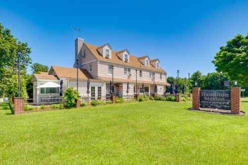 Gastropub On-site: Loudoun Wine Country Apartment - Stone Tower Winery, Leesburg