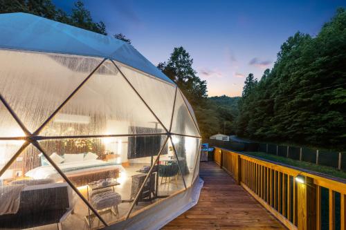 Skye Glamping - Gatlinburg, TN