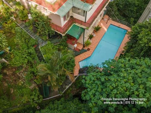 Creek Edge Apartment - Kandy