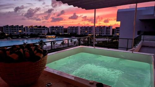 Luxury Beach Penthouse Jacuzzi Lagoon View - Punta Cana