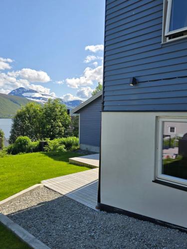 Cozy & Modern Apartment - Easy Access To City And Airport - Tromsø
