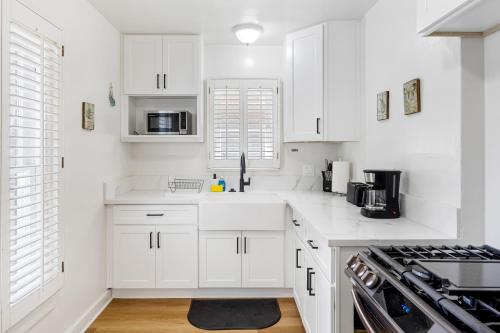 Adorable Pasadena Bungalow - Pasadena, CA