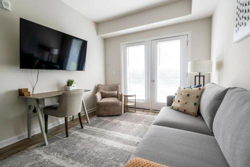 Landing Apartments - Emery Villages - Concord