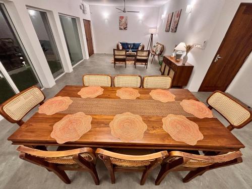 Stylish & Modern Home In Nawala- Central Location - Colombo