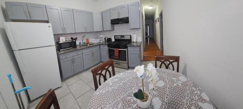 3 Bedrooms Apt,2 Baths,15 Mins To Nyc - Jersey City, NJ