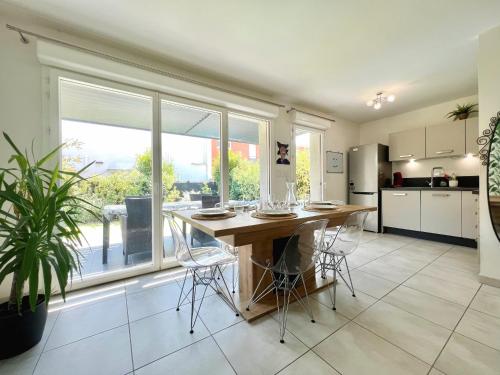 Casa Masena - 9 Personnes, Clim, Jardin, 7 Lits, 2 Wc - Istres