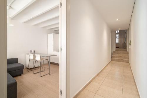 Artsy Apartment 3bth And 6br Fira Montjuic Plaza Espana Fcb - CaixaForum Barcelona