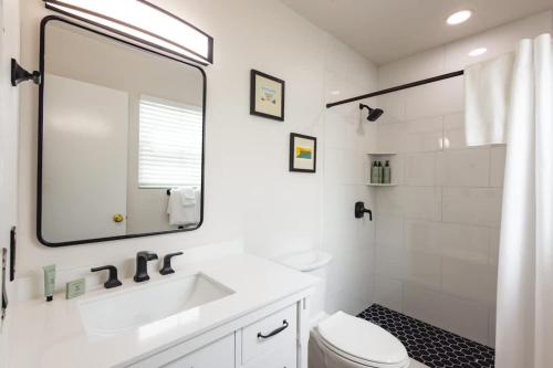 New! Villa Positano - Duval Square Condo, Pool, Hot Tub & Parking - Key West, FL