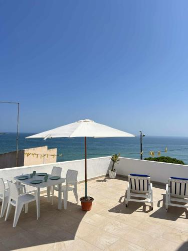 Casa Da Praia Em Olhos De Agua A 50 Metros Da Praia - Albufeira