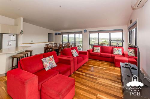 37 Oceanview Pde - Sandy Point