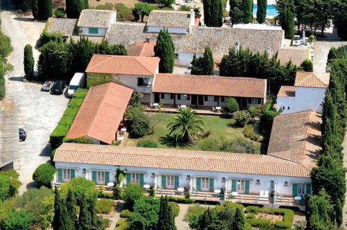 Hotel Et Appart'hotel Le Relais Du Val D'orbieu - Aude