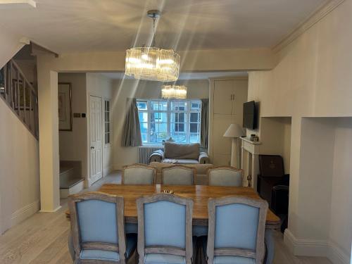 Cosy Seaside Cottage - Hove