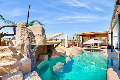 Pool & Hot Tub Access: Cozy Perris Tiny Home - Perris, CA