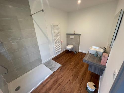 Chambre L Ecureuil 2 Personnes Avec Petit Dejeuner Inclus - Jura