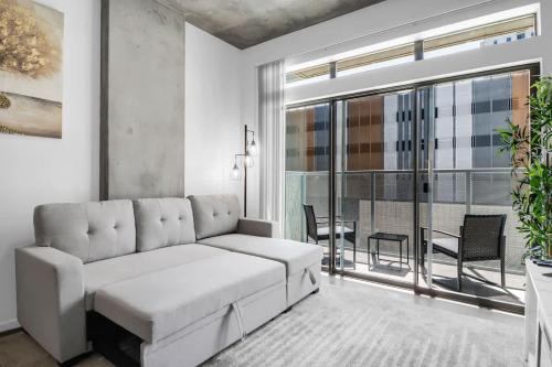 Centric 2br In Heart Of Dtphx Free Garage Parking - Phoenix, AZ
