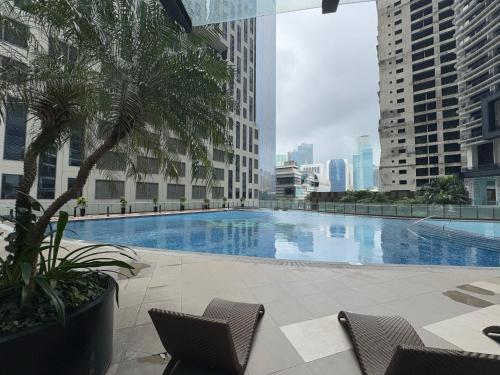 Place In Century Poblacion - Manille