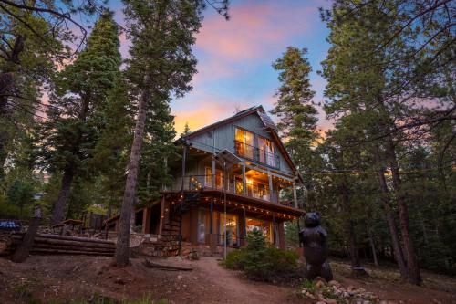 The Knotty Pine - Utah