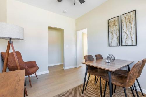 Cozy Sunny Brand-new Apt 1 Block From The Beach - Long Beach, CA
