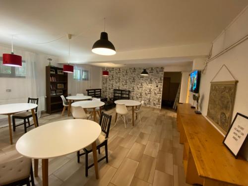 Elles Accommodations - Bucharest