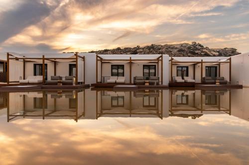 Laguna Coast Resort, Small Luxury Hotels Of The World - Naxos