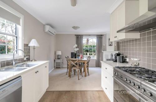 Lauretana House & Cottage - Homestead In Bowral! - Bowral