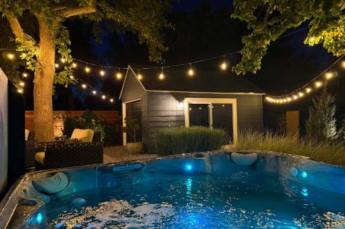 Hot Tub, Fire Pit: Midtown Reno Oasis! - Atlantis Casino Resort Spa