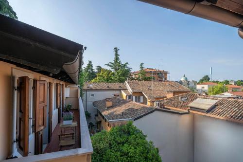 Le Mandarine Apartments - Double Room - Ultimo Piano - Udine