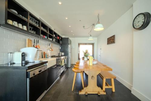 Carmelo Port Beachfront Shelter In The Building - Tel Aviv-Yafo