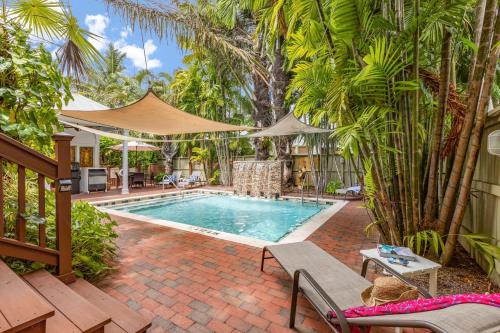 Sugar Palm Suite At Travelers Palm Inn Key West - Key West, FL