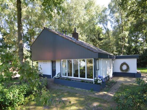 Holiday Home In Haaksbergen By Lake - Haaksbergen