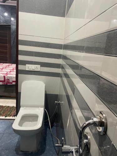 Parveen Guest House - Sahibzada Ajit Singh Nagar
