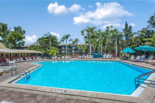 Park Shore Resort Deluxe Condo Top Floorbldg F 339 - Naples, FL