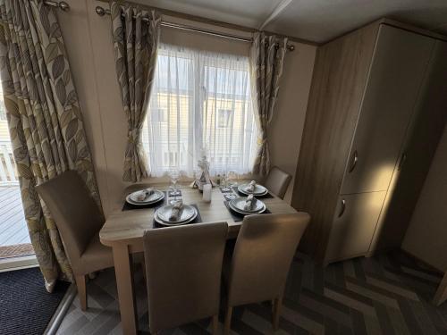 Comfy Cosy Caravan_romney Sands - East Sussex