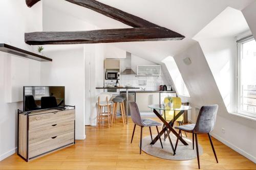 Bluestay 239 - Superbe Appartement A Pigalle - Gare Saint-Lazare - Paris