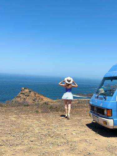 Rent A Mercedes Mb100 Camper Van With Blue Classics - Portimão
