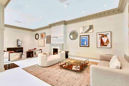Apartment Near To Metro Station At Crystal City - Arlington, VA