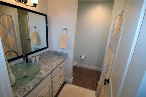 Large Unique Ground Floor Loft With Parking #1 - Macon, GA