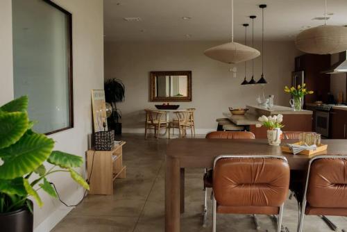 Dreamy Mid-century Modern Pad - Beverly Hills, CA