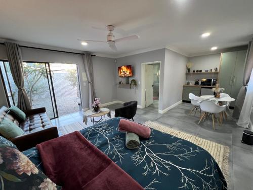 Afrique134 Olive Tree Private Courtyard Suite - Pretoria