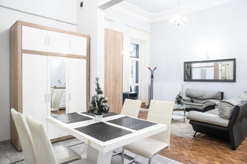 Classic Gem Rooms - Budapest