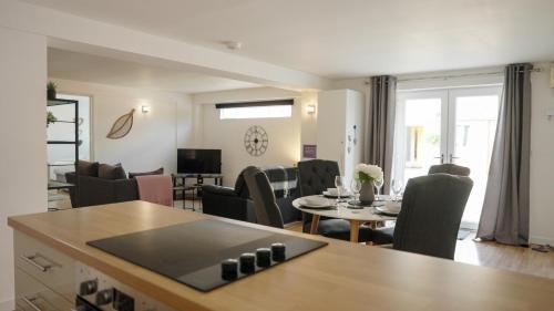 Croft House Apartments - Owl's Hoot & Antlers - Stratford-upon-Avon