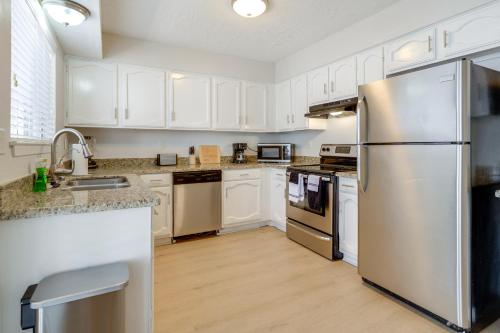 Easy Tailgate Access! Home 3 Mi To College Station - Bryan, TX