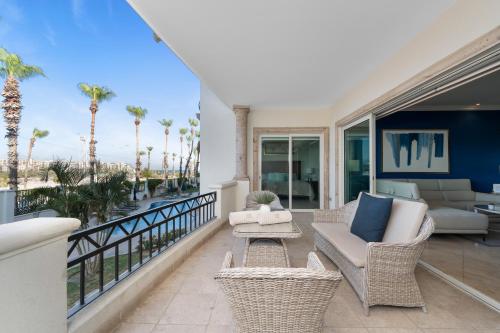 Condo Paraiso - Luxurious New Condo 300mt From The Beach - Cabo San Lucas