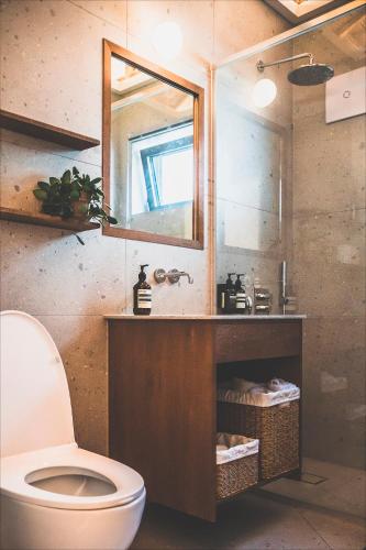 Jongno Haru - Modern Private Hanok Stay For Only One Group - Seúl