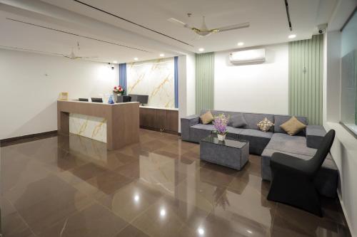 Hotel Heraa Boarding Lodging - Mangaluru