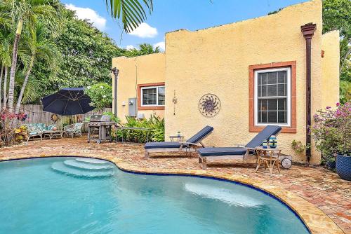 Casa De Marita - Backyard Bliss With Pool In Historic Sunshine Park - West Palm Beach, FL