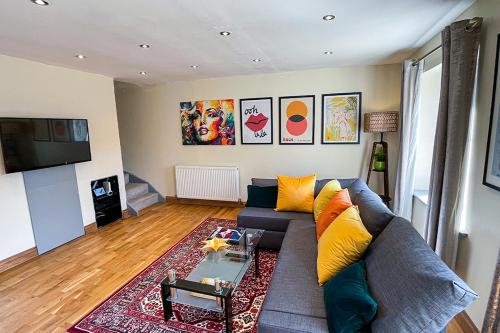 Stylish Stratford Upon Avon Stay - Gated Parking - Stratford-upon-Avon