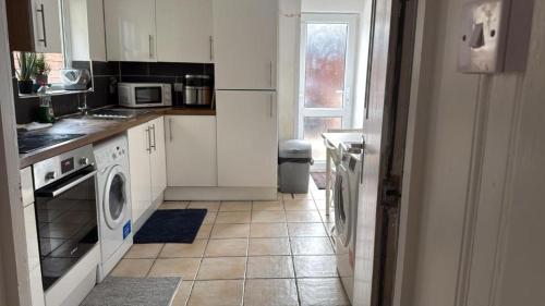 Family Room 5 - Bristol