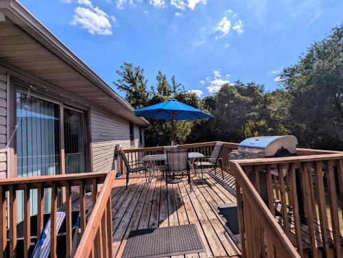By State Fair 5 Bedrooms 2 Baths - Ankeny, IA